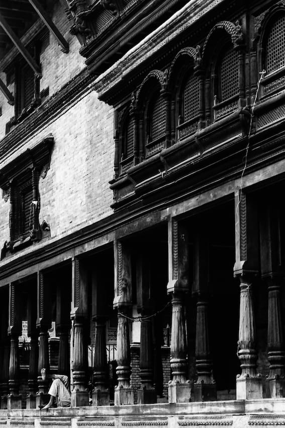 [Pashupatinath Temple, Kathmandu] Legs Of A Man Napping Between Pillars ...