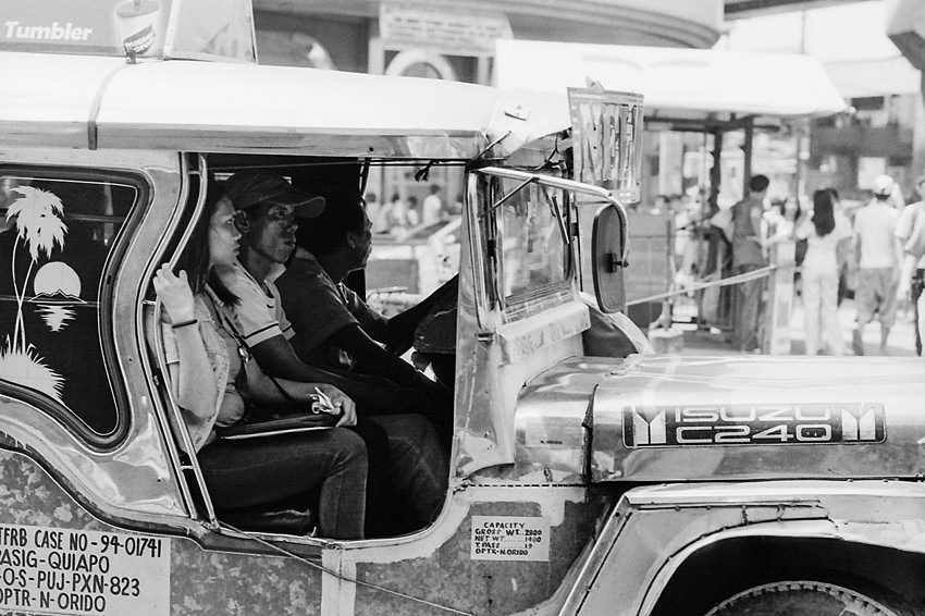 [Manila, Philippines] Front Seat Of A Jeepney | Photo by awazo.com
