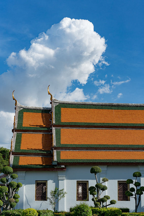 [Wat Arun, Bangkok] Garuda Symbols Called Chofa Are Attached To The ...