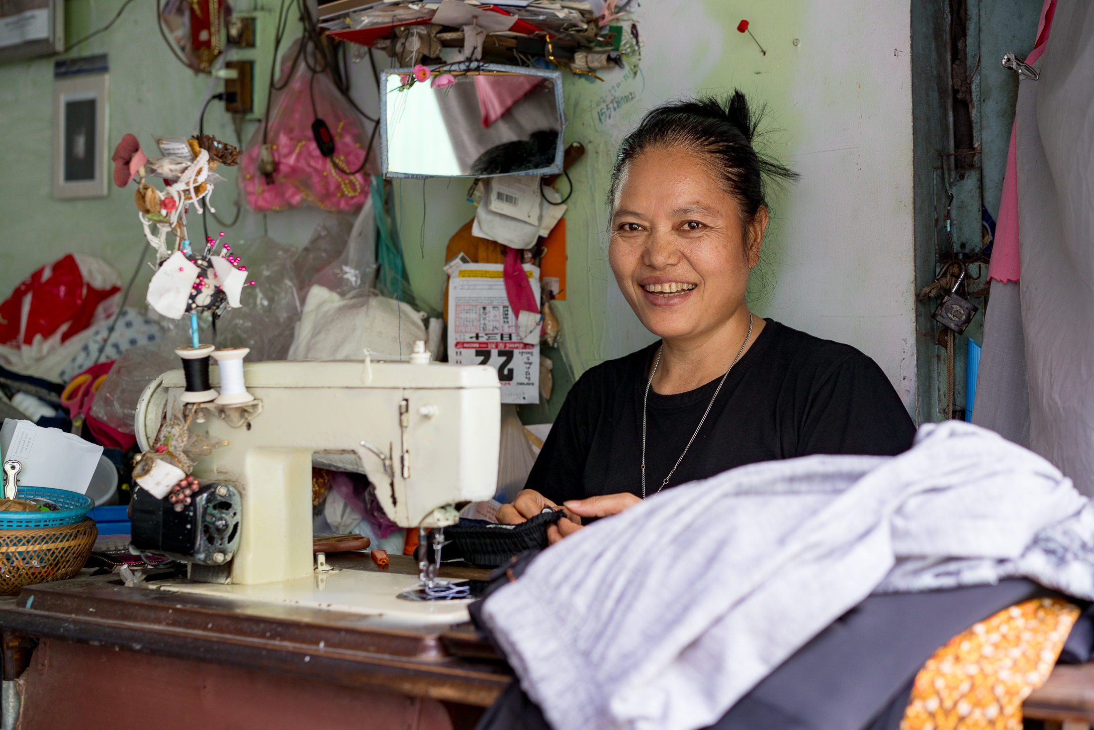 [Phra Nakhon, Bangkok] I Saw Several Sewing Machines During My Stay In ...