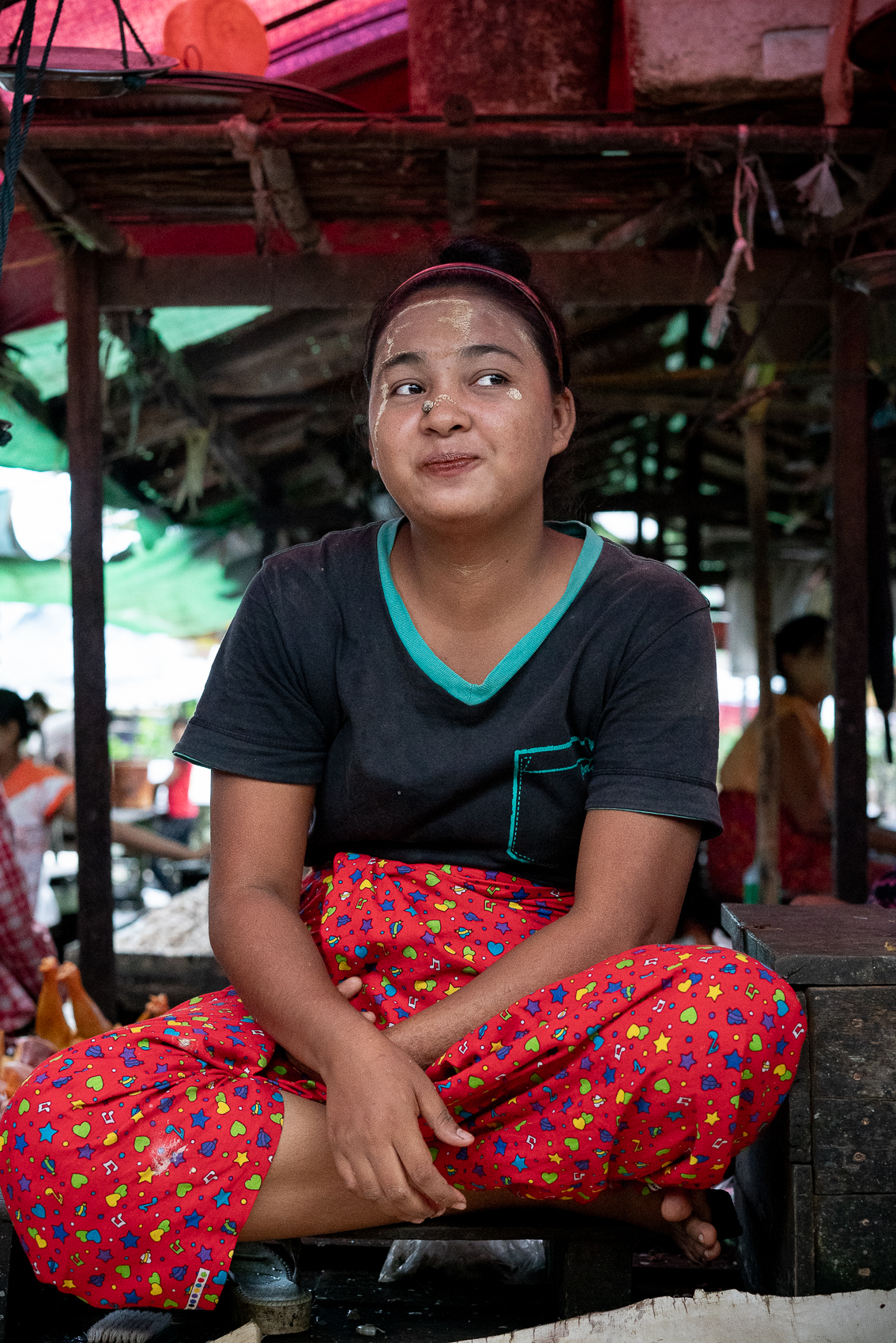 [Dalah, Myanmar] Waiting For A Customer To Arrive, She Saw A Traveler ...
