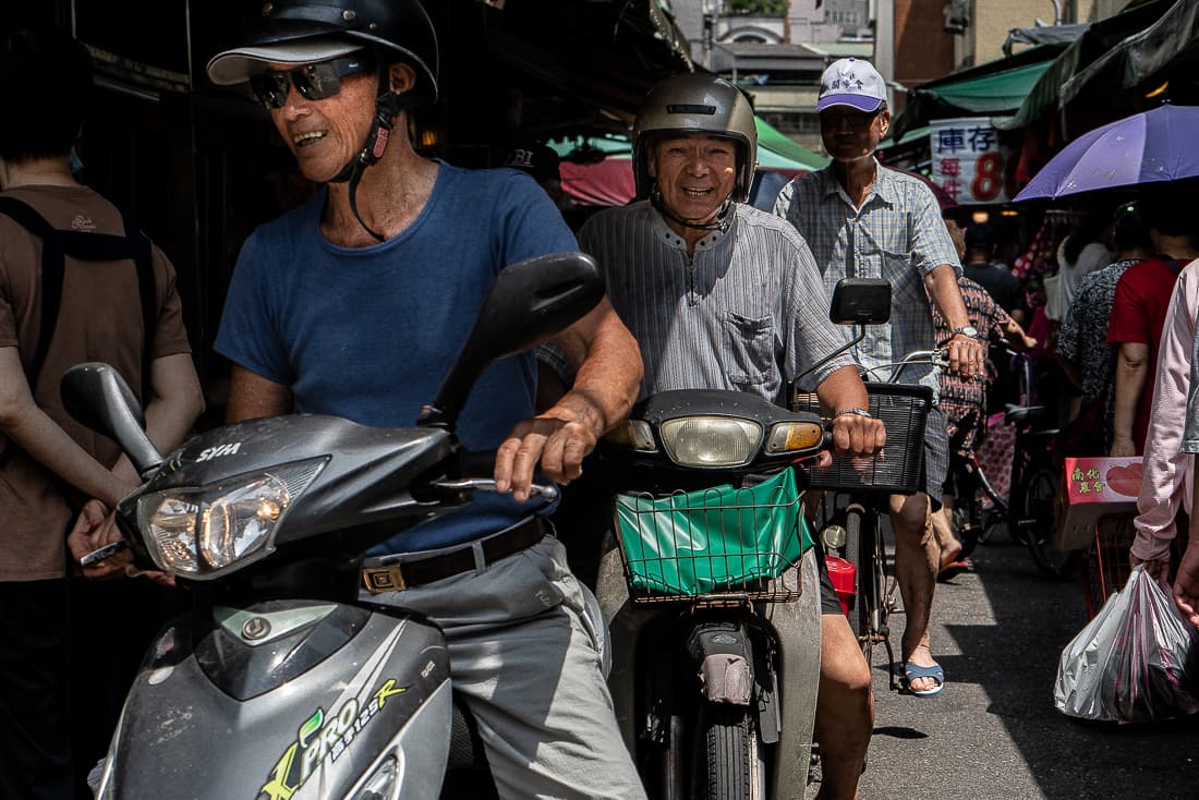 [Taiwan] Two Motorbikes And One Bicycle | Travel, Photo and Essay by ...