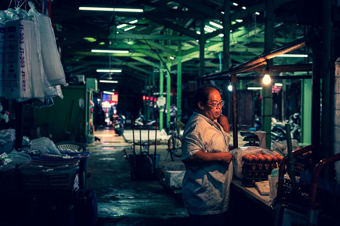 [Thailand] Eggs And A Man In The Dimness | Travel, Photo and Essay by ...