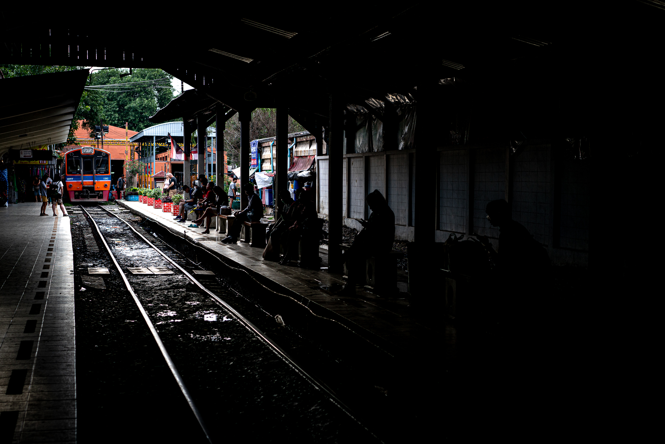 [Mahachai Station, Mahachai] There Were No Noisy Announcements On The ...
