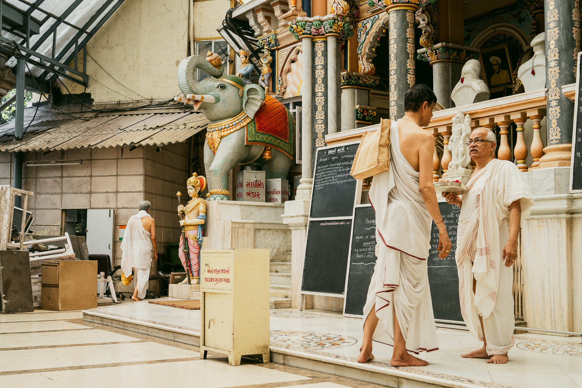 [Babu Amichand Panalal Adishwarji Jain Temple, Mumbai] I Actually ...